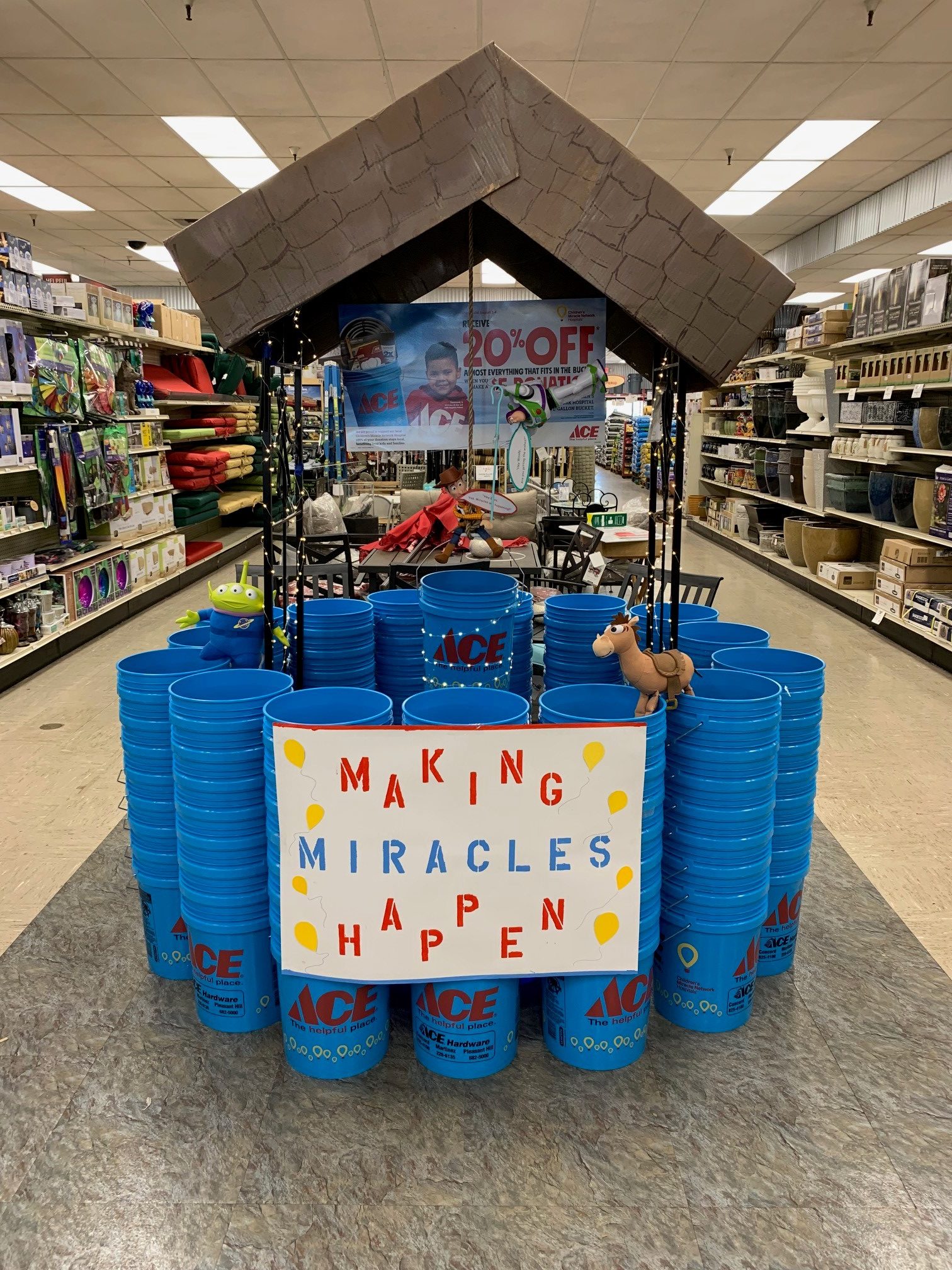 Ace Hardware Bucket Day! – UCSF Benioff Children's Hospitals